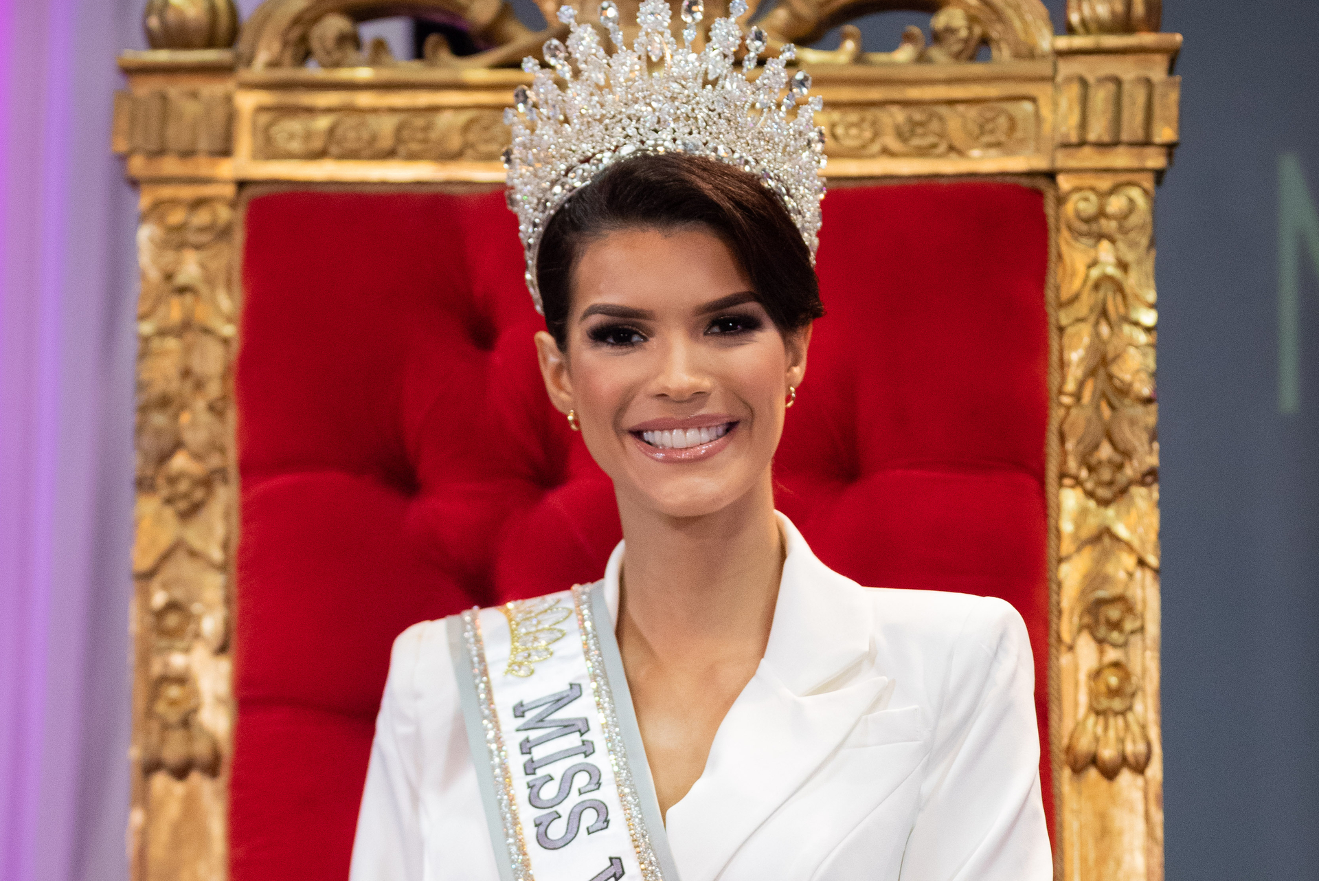 Ileana Márquez, la primera madre en ganar la corona del certamen Miss ...