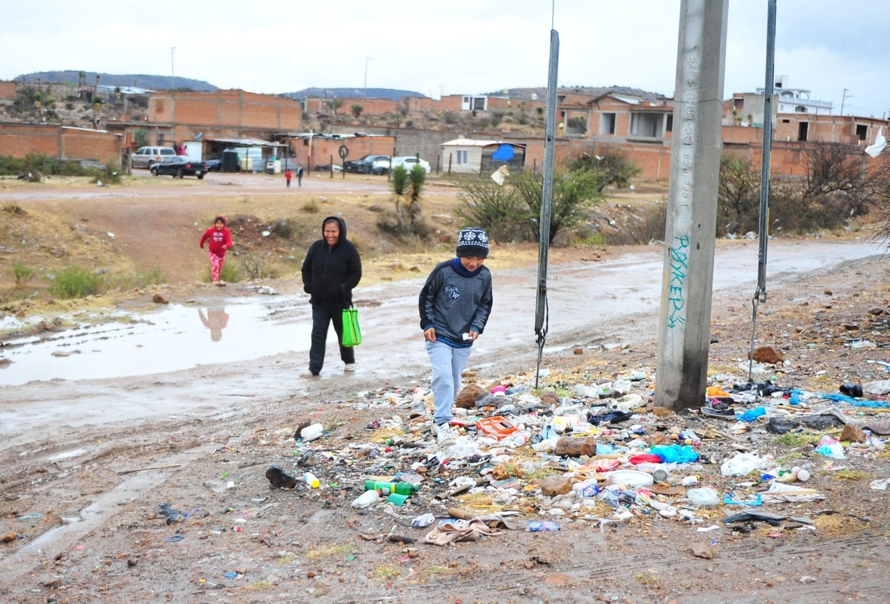 Lluvias afectan a colonias de la periferia de Durango