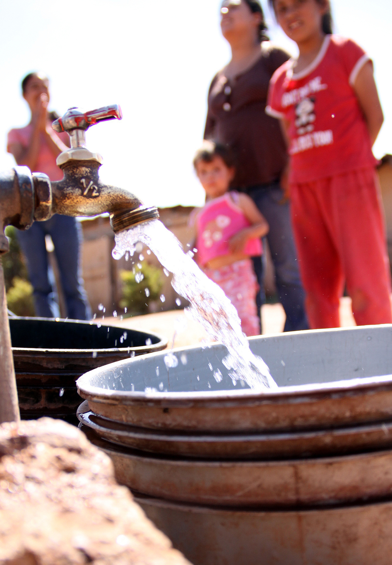 Sin luz tampoco hay agua potable: AMD