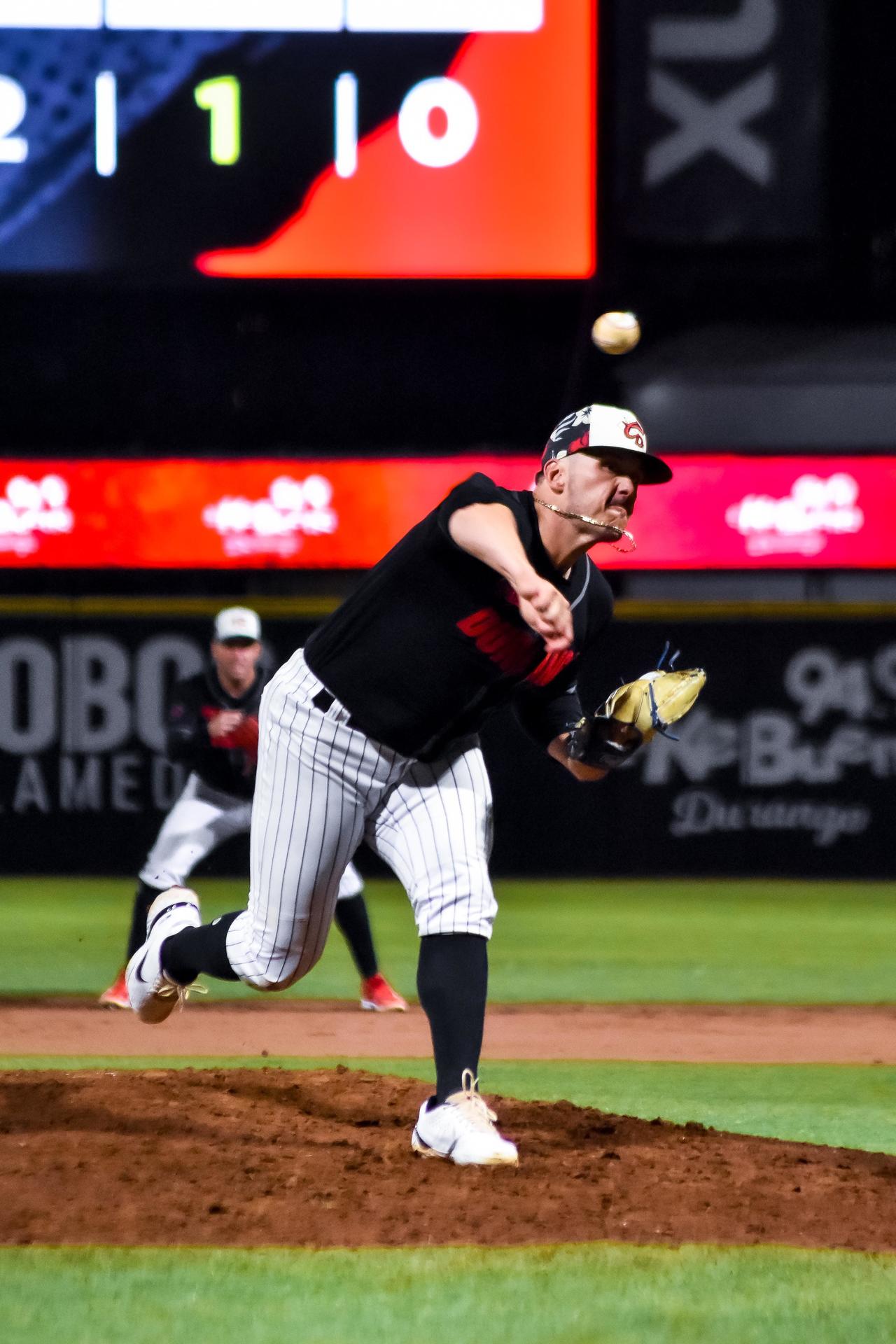 Caliente de Durango visita a los Algodoneros