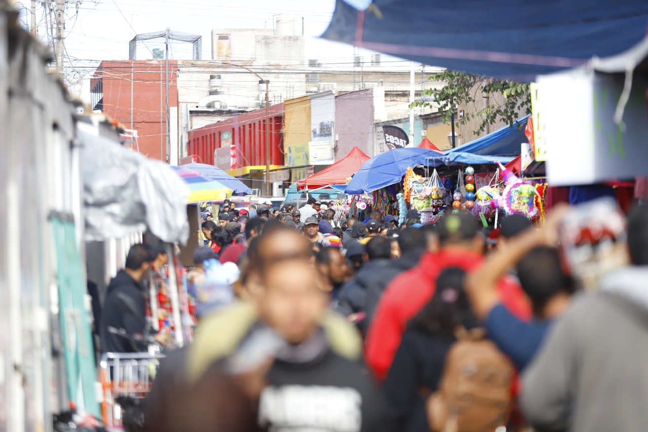 Exceso de ambulantes afectó a comerciantes del Centro de Durango